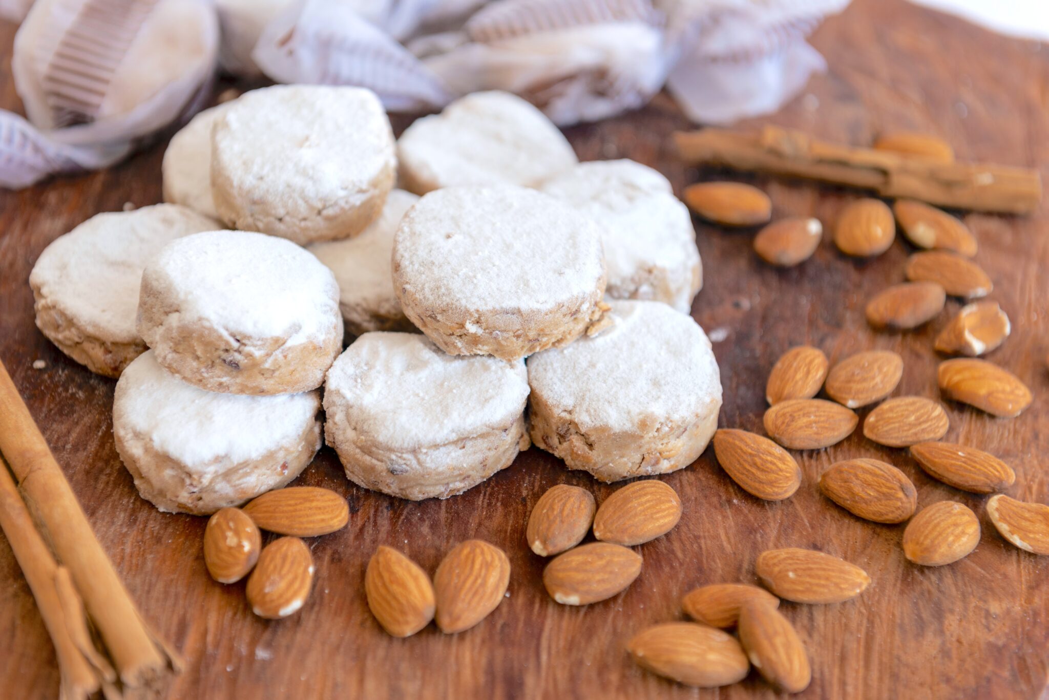 ポルボロンの魅力を徹底解説！由来から作り方まで完全ガイド | はなキッチン